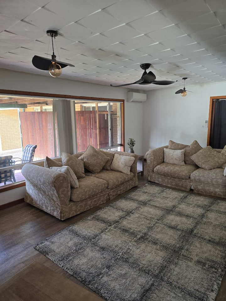 Tuhearts Family Stay - Busselton