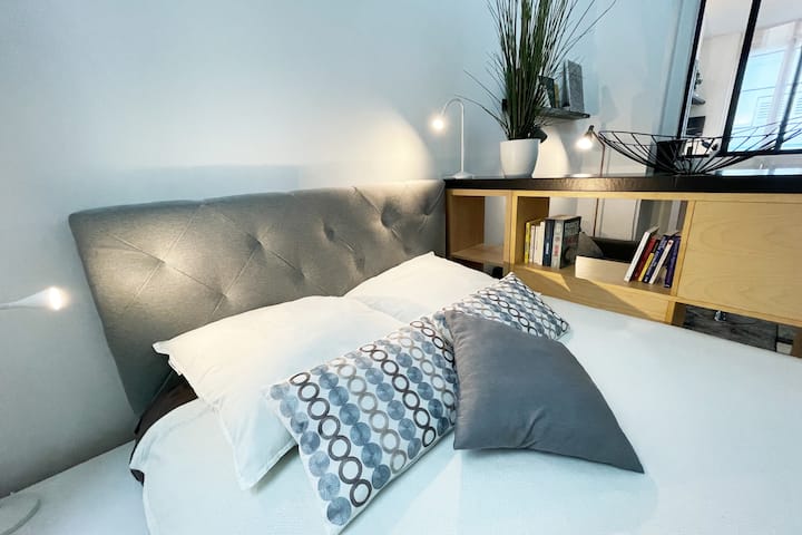 Stylish Flat In Safe, Chic & Lovely Neighbourhood! - Paris