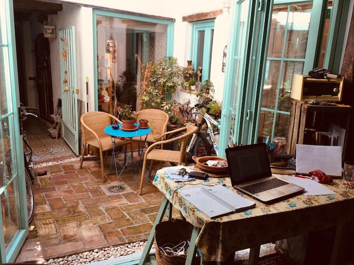 Bonito Apartamento En Pleno Centro De Granada - Granada