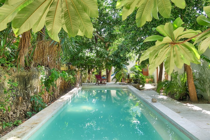 Historic Casa ÁRabe W/ Pool & Garden Retreat - Mérida