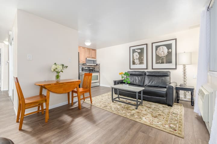 Lovely Cheesman Park Apt On Tree Lined Street Iv - デンバー, CO