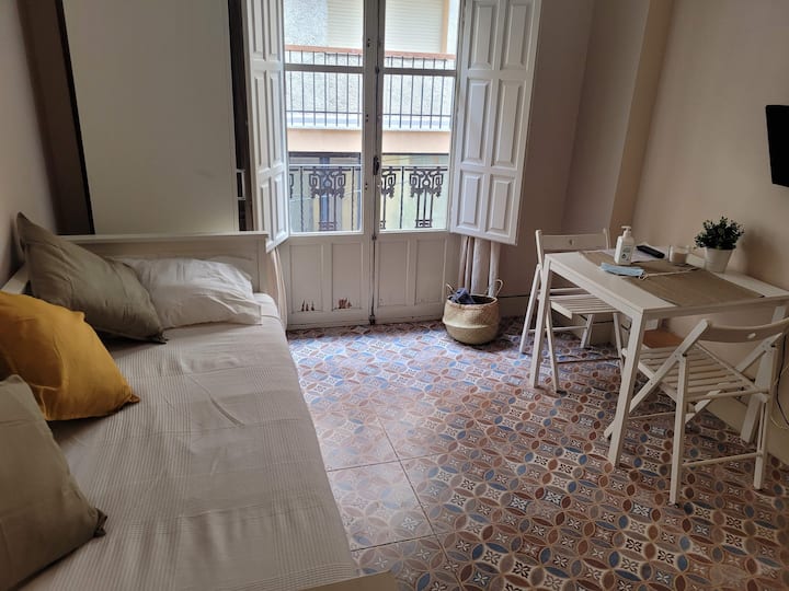 Estudio 2 Con Encanto En Pleno Casco Antiguo.. - Valencia