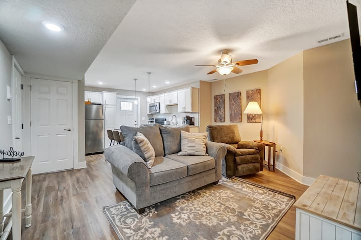 Charming 2 Bedroom Apartment In Downtown District. - Ottawa Metro Park, Lima