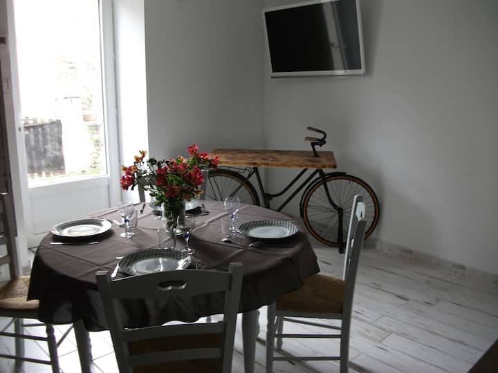 Gite La Maison Blanche - Durtal