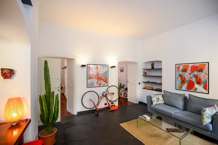 Neat Independent Apartment In Green Downtown Area - Genoa