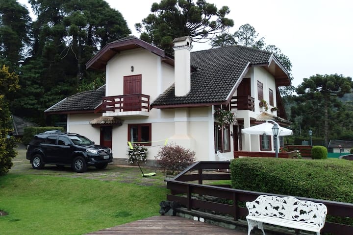 Lindo E Aconchegante Chalé Em Campos Do Jordão - Campos do Jordão