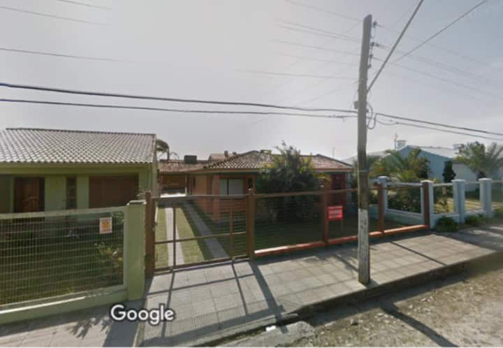 Casa Agradável Com Piscina E Duas Churrasqueiras! - Xangri-Lá
