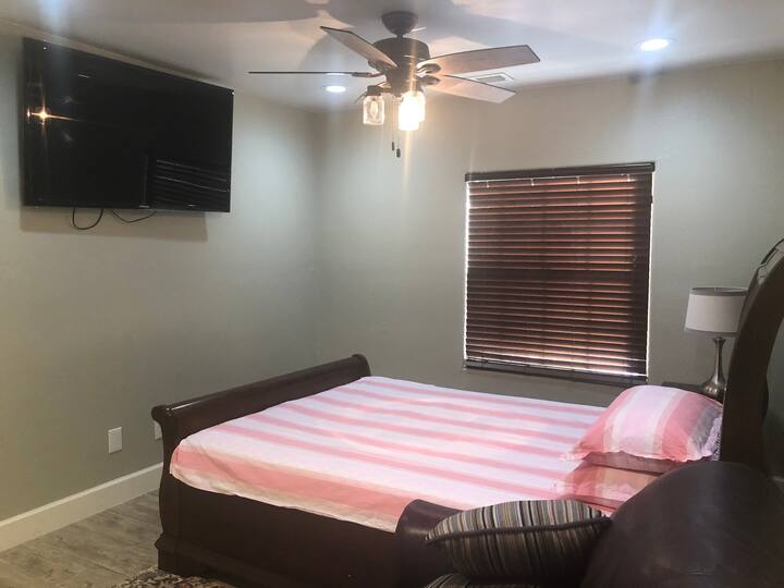 Visalia Vacation Rentals & Homes - California, United States | Airbnb