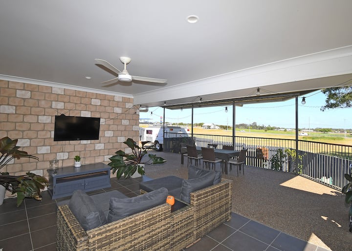 Work Crews Or Families Spacious New Home - Hervey Bay