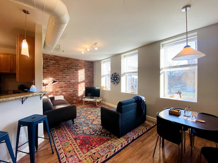 Baseball! Live Like A Local/ Heart Of Downtown! - Greensboro, NC