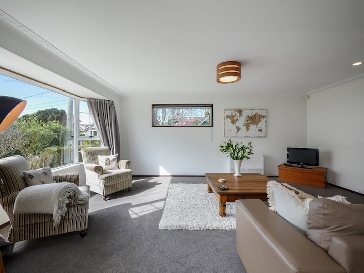 Town House Living -Two Bedrooms - Dunedin