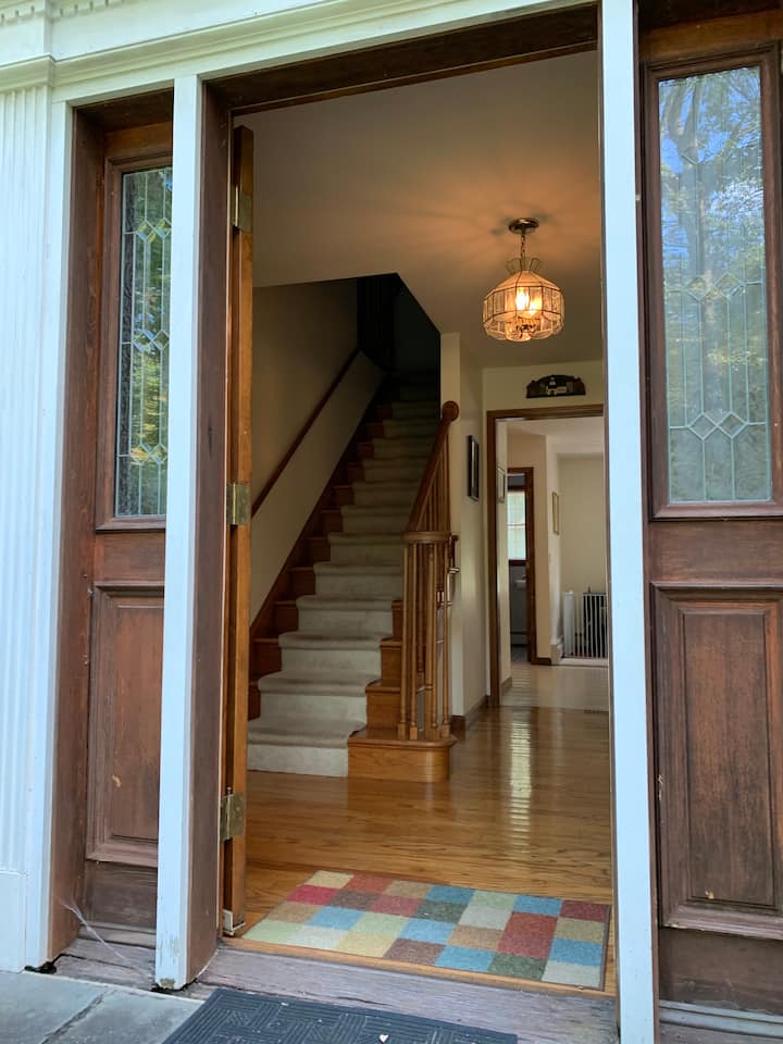 Private Bedroom And Bathroom Within Family Home - Rhinebeck, NY
