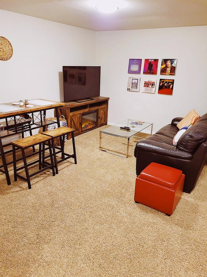 Extra Cozy, Newly Remodeled, Central Seattle Suite - Seattle