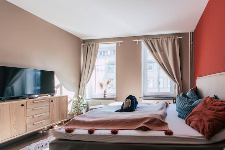 *Midtown* Spacious & Vibrant Boho Flair, Central - Leipzig
