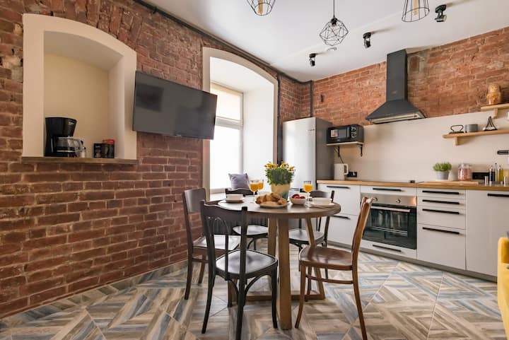 Loft Apartment V Tsentre Goroda Apartments - St. Petersburg