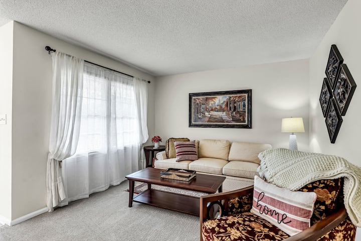 High Point Vacation Rentals & Homes - North Carolina, United States ...