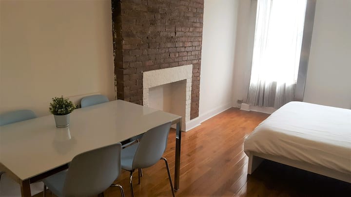 Large Studio In The Heart Of Les #8 - Nueva York
