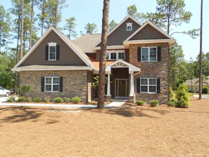 6 Br House W/12 Beds In Central Pinehurst Location - Southern Pines, NC