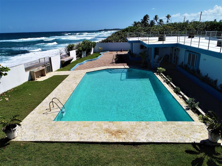 Coastal Villa · Saltwater Pool & Ocean Views - Puerto Rico