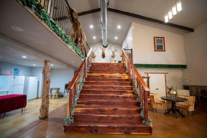 Birdwatching Sanctuary & Riverfront Retreat - Marietta, OK