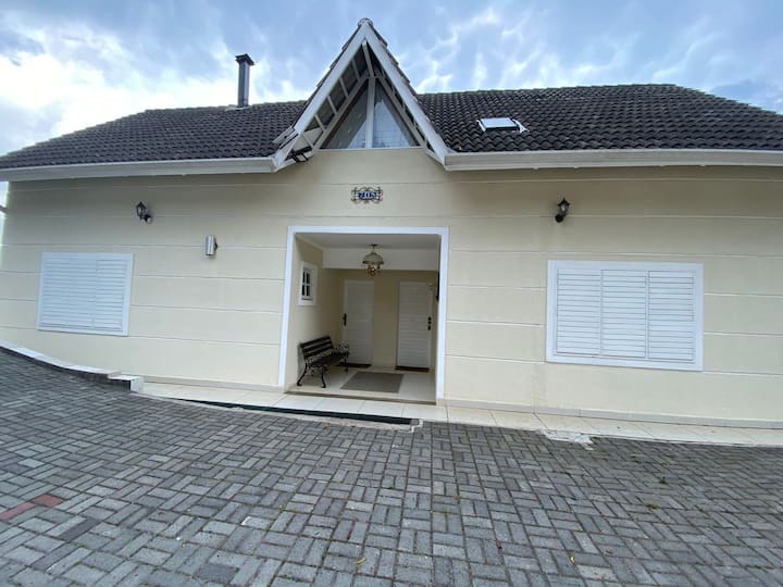 Apartamento Encantador - Capivari - Campos do Jordão