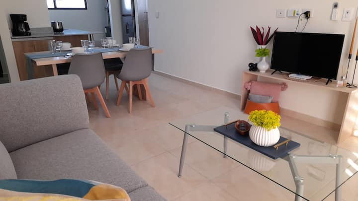 Modern Cancun Apartment With Pool - Cancún