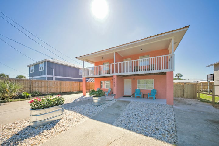 Sunset Sandcastle Unit B. (Pet Friendly) - Rosemary Beach, FL