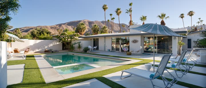 The Blue Mirage - California