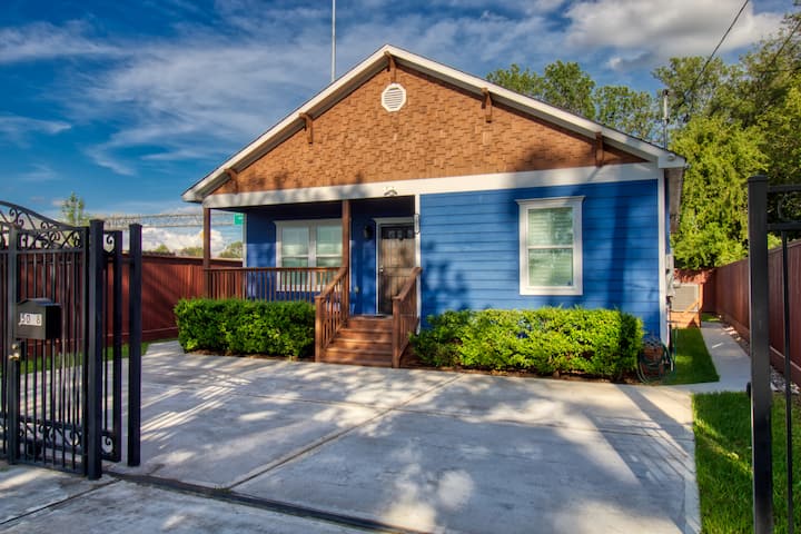 Entire Residential House ★ ★★Downtown Houston ★★★ - Independence Heights - Houston
