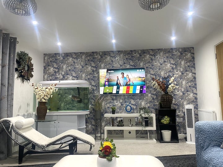 "Golden Sun" Room Stay | Breakfast | Free Parking - Leeds