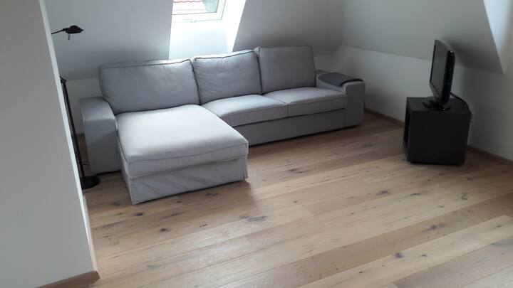 Schöne Dachgeschosswohnung In Bielefeld - Bielefeld