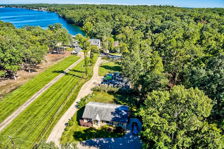 Beautiful Lake Murray Retreat - Lexington, SC