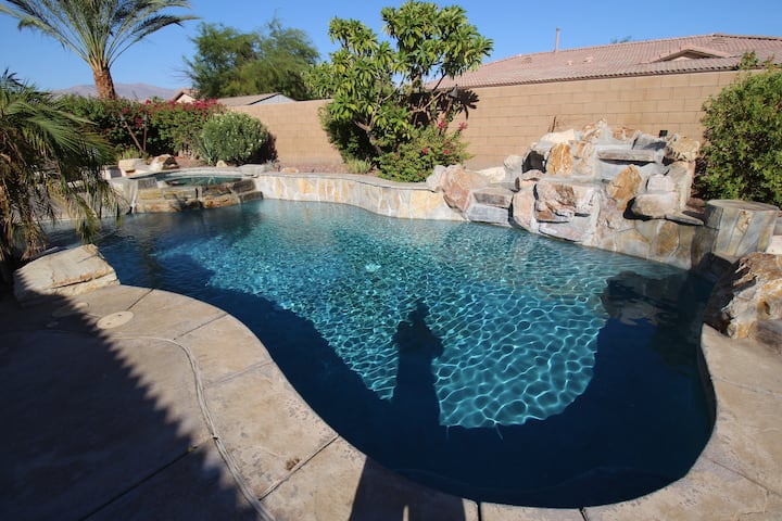 Amazing Home W/resort Like Pool & Spa. Welcome - Indio, CA