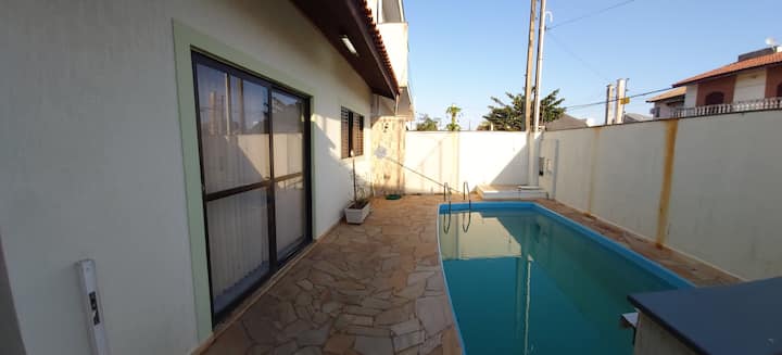 Casa Térrea Com Piscina A 200m Da Praia - Peruíbe