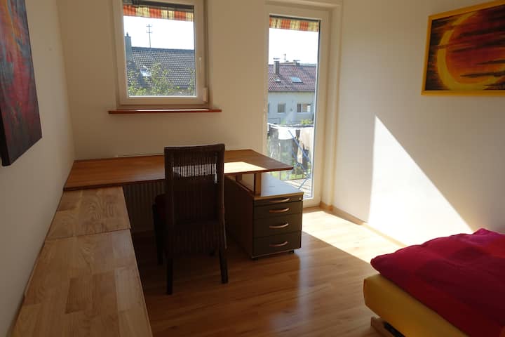 Wohlfühlzimmer Mit Balkon In Freundlichem Haus - Tübingen