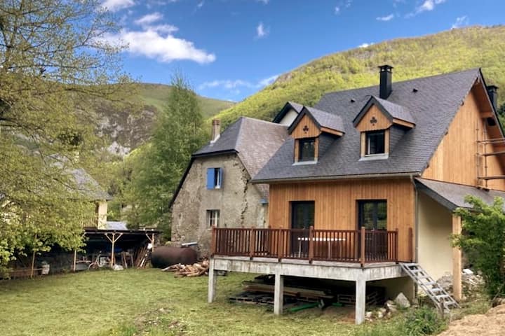 Chalet En Pleine Montagne - Campan