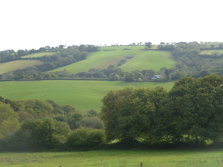 Briardene Cottage - Devon Countryside - Sleeps 6 - Crediton