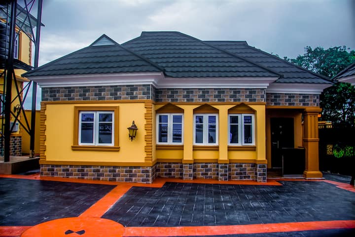 Jpo (1.0) |  Ensuite 1 Bed Apartment (Oluyole, Ib) - Ibadan