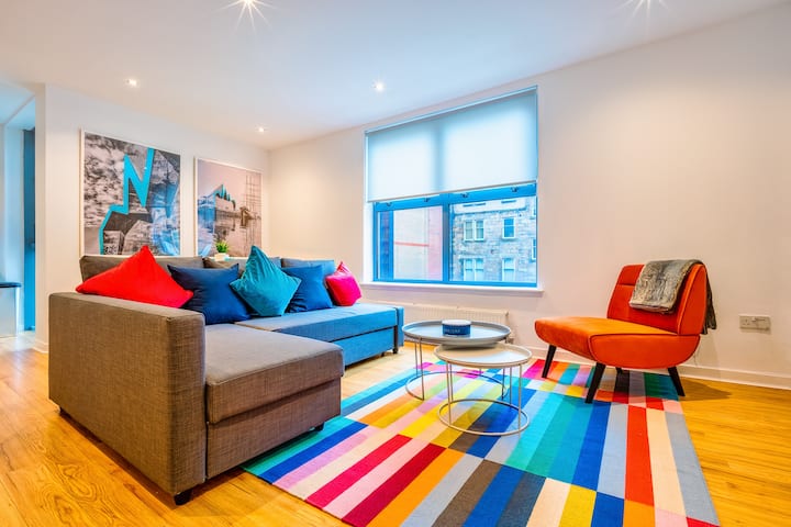 2 Bedroom Flat & Private Parking City Centre - Glasgow