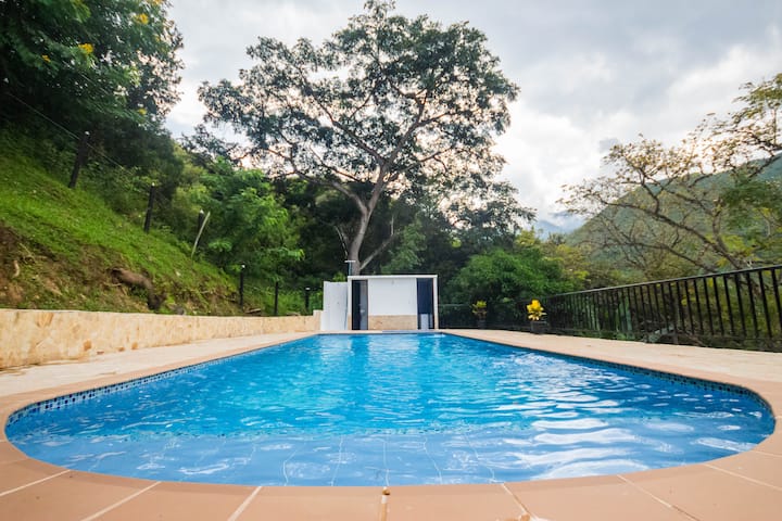 San Jerónimo Capacidad 50 Personas Con Piscina - San Jerónimo