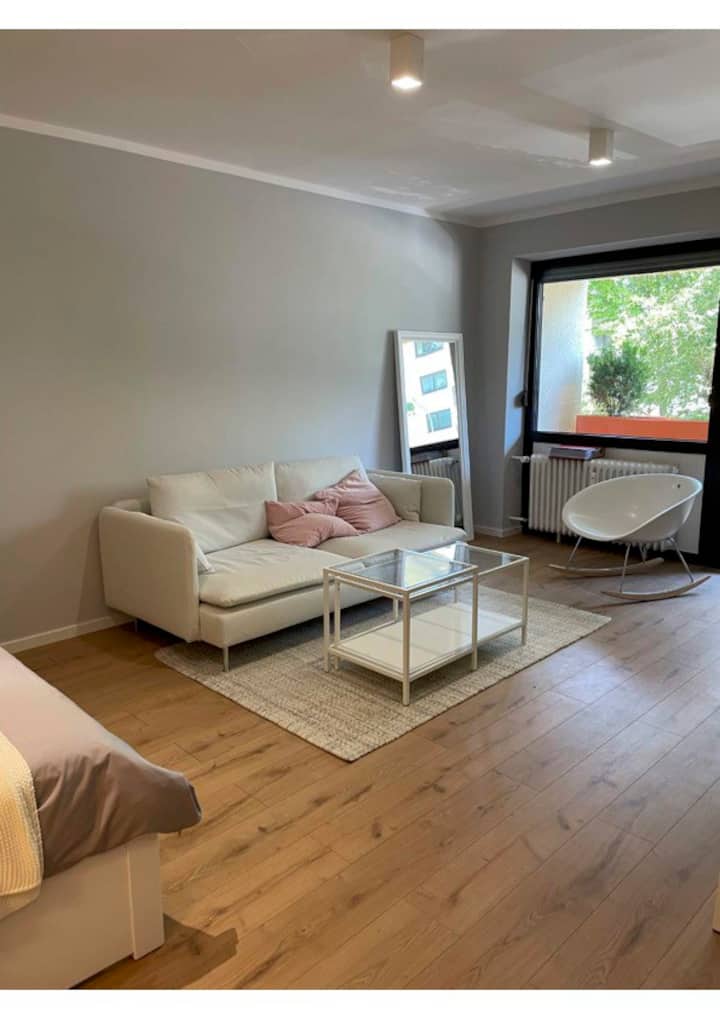 Zentrumsnahe Moderne Wohnung In Augsburg - Augsburg