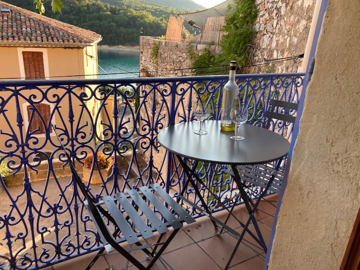 Appartement Avec Balcons à 100 M Du Lac - Bauduen