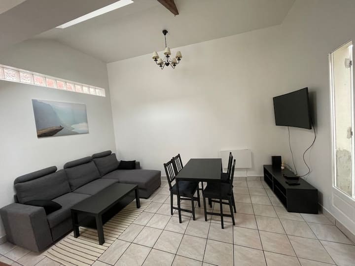 Charmant 2 Pièces Tout Confort Très Bien Situé - Gien