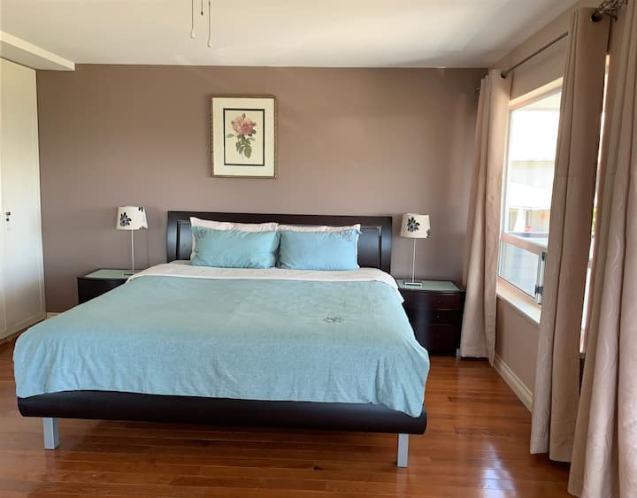 Ocean & Mountain View Suite In Gibsons-eagle View - Bowen Island