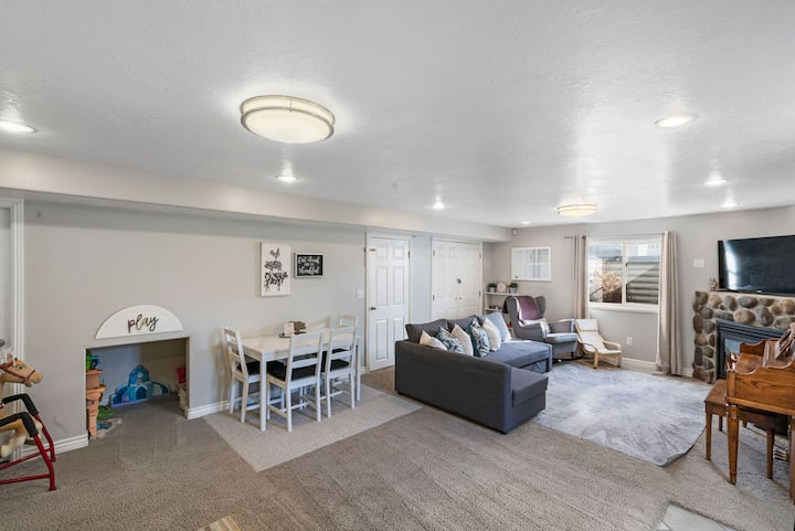 3br Near Slc | Monthly Stays For Families & Pros - Farmington, UT