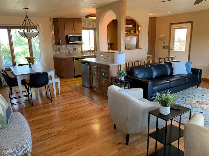 Newly Furnished - Your Black Hills Home Base! - Rapid City, SD