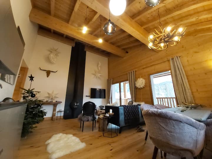 Ambiance Chalet Avec Cheminée Gaz   T3 Neuf - Megève