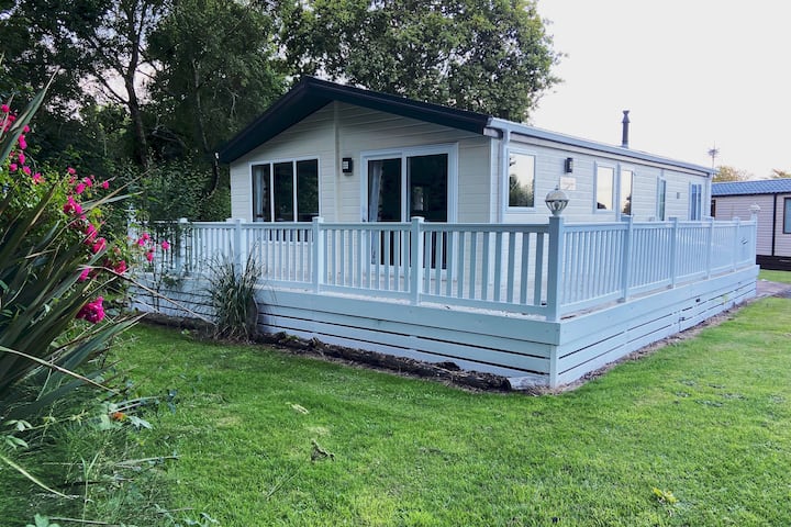 Daisy Corner. Shorefields, Milford-on-sea - New Milton