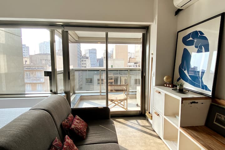 Studio Urbano Na Praça Da República. - São Paulo