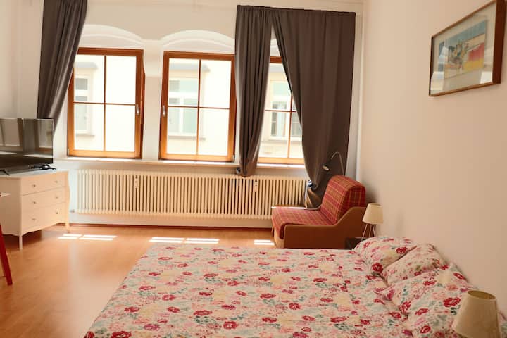 Apartment Piazza Erbe By Rooms Apartments Bz - Bolzano